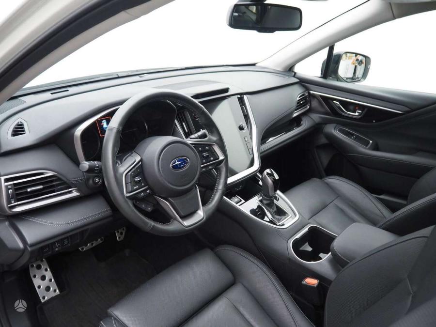 White Subaru Outback 2023 in Vilnius, with an engine capacity of 2.50 L and mileage of 149 thousand km for 25600 €, photo 16 on AUTOMOTO.COM.LV