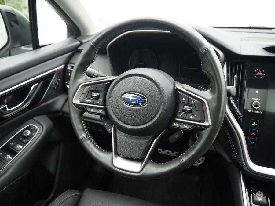 White Subaru Outback 2023 in Vilnius, with an engine capacity of 2.50 L and mileage of 149 thousand km for 25600 €, photo 26 on AUTOMOTO.COM.LV