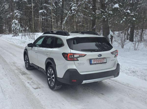 White Subaru Outback 2024 in Siauliai, with an engine capacity of 2.50 L and mileage of 33 thousand km for 23900 €, photo 7 on AUTOMOTO.COM.LV