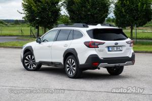 White Subaru Outback 2024 in Tartu, with an engine capacity of 2.50 L and mileage of 25 thousand km for 31500 €, photo 3 on AUTOMOTO.COM.LV
