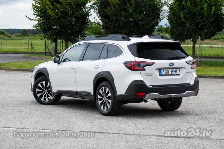 White Subaru Outback 2024 in Tartu, with an engine capacity of 2.50 L and mileage of 25 thousand km for 31500 €, photo 3 on AUTOMOTO.COM.LV