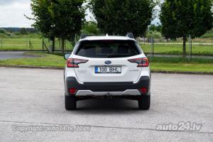 White Subaru Outback 2024 in Tartu, with an engine capacity of 2.50 L and mileage of 25 thousand km for 31500 €, photo 5 on AUTOMOTO.COM.LV