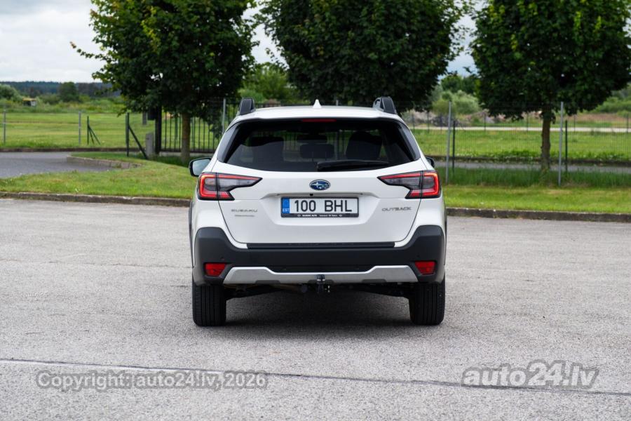 White Subaru Outback 2024 in Tartu, with an engine capacity of 2.50 L and mileage of 25 thousand km for 31500 €, photo 5 on AUTOMOTO.COM.LV