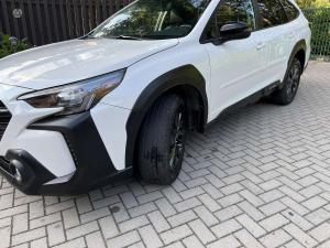 Белый Субару Аутбек 2024 в Вильнюс, объемом двигателя 2.50 л и пробегом 12 тыс. км за 24750 €, фото 3 на AUTOMOTO.COM.LV