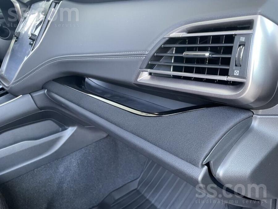 Balts Subaru Outback 2026 Rīga, ar dzinēja tilpumu 2.50 L un nobraukumu 12 tūkst. km par 35490 €, foto 23 vietnē AUTOMOTO.COM.LV
