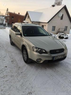 Dzeltens Subaru Outback 2004 Viļņa, ar dzinēja tilpumu 2.46 L un nobraukumu 220 tūkst. km par 3555 €, foto  vietnē AUTOMOTO.COM.LV