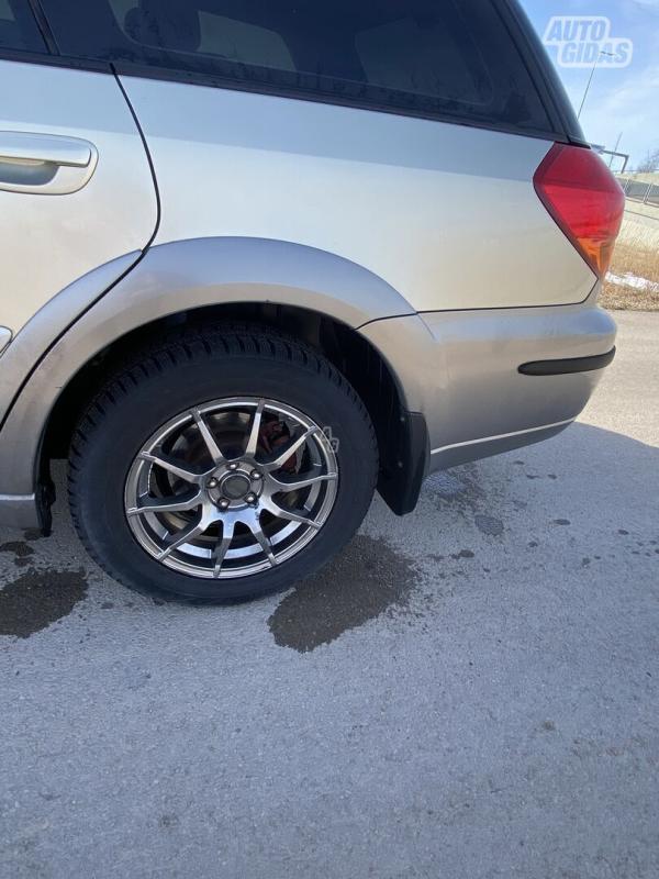 Yellow Subaru Outback 2004 in Mazeikiai, with an engine capacity of 3.00 L and mileage of 522 thousand km for 1500 €, photo 4 on AUTOMOTO.COM.LV