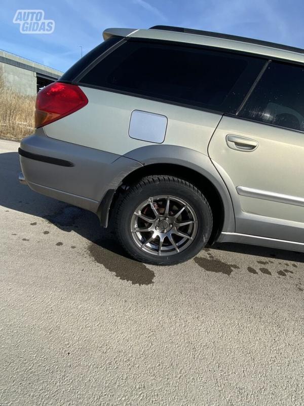 Yellow Subaru Outback 2004 in Mazeikiai, with an engine capacity of 3.00 L and mileage of 522 thousand km for 1500 €, photo 7 on AUTOMOTO.COM.LV
