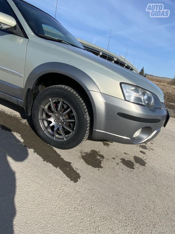 Yellow Subaru Outback 2004 in Mazeikiai, with an engine capacity of 3.00 L and mileage of 522 thousand km for 1500 €, photo 8 on AUTOMOTO.COM.LV