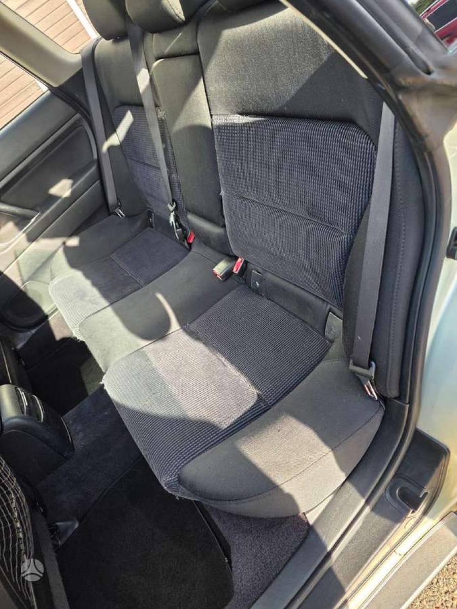 Dzeltens Subaru Outback 2004 Utena, ar dzinēja tilpumu 2.46 L un nobraukumu 286 tūkst. km par 3950 €, foto 14 vietnē AUTOMOTO.COM.LV