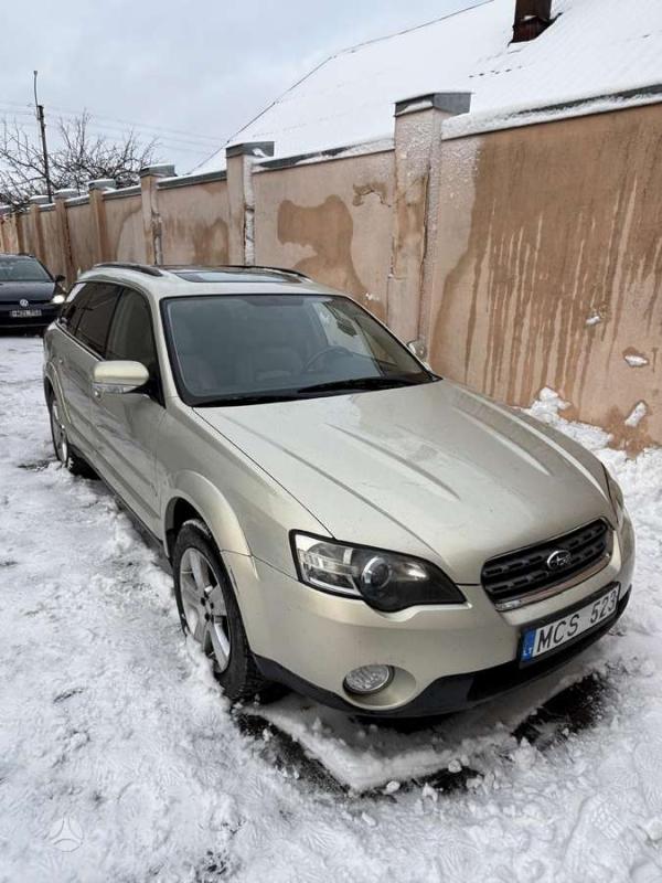 Yellow Subaru Outback 2005 in Siauliai, with an engine capacity of 3.00 L and mileage of 237 thousand km for 3950 €, photo 1 on AUTOMOTO.COM.LV