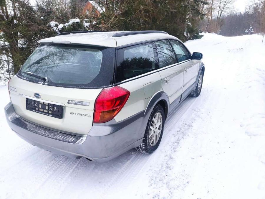 Dzeltens Subaru Outback 2005 Utena, ar dzinēja tilpumu 2.46 L un nobraukumu 217 tūkst. km par 3400 €, foto 8 vietnē AUTOMOTO.COM.LV