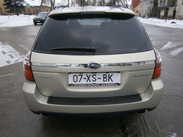 Dzeltens Subaru Outback 2007 Alīta, ar dzinēja tilpumu 2.50 L un nobraukumu 336 tūkst. km par 3700 €, foto 7 vietnē AUTOMOTO.COM.LV