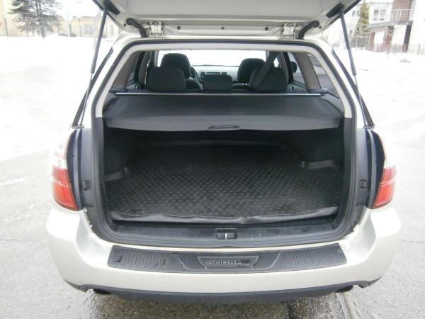 Dzeltens Subaru Outback 2007 Alīta, ar dzinēja tilpumu 2.50 L un nobraukumu 336 tūkst. km par 3700 €, foto 8 vietnē AUTOMOTO.COM.LV