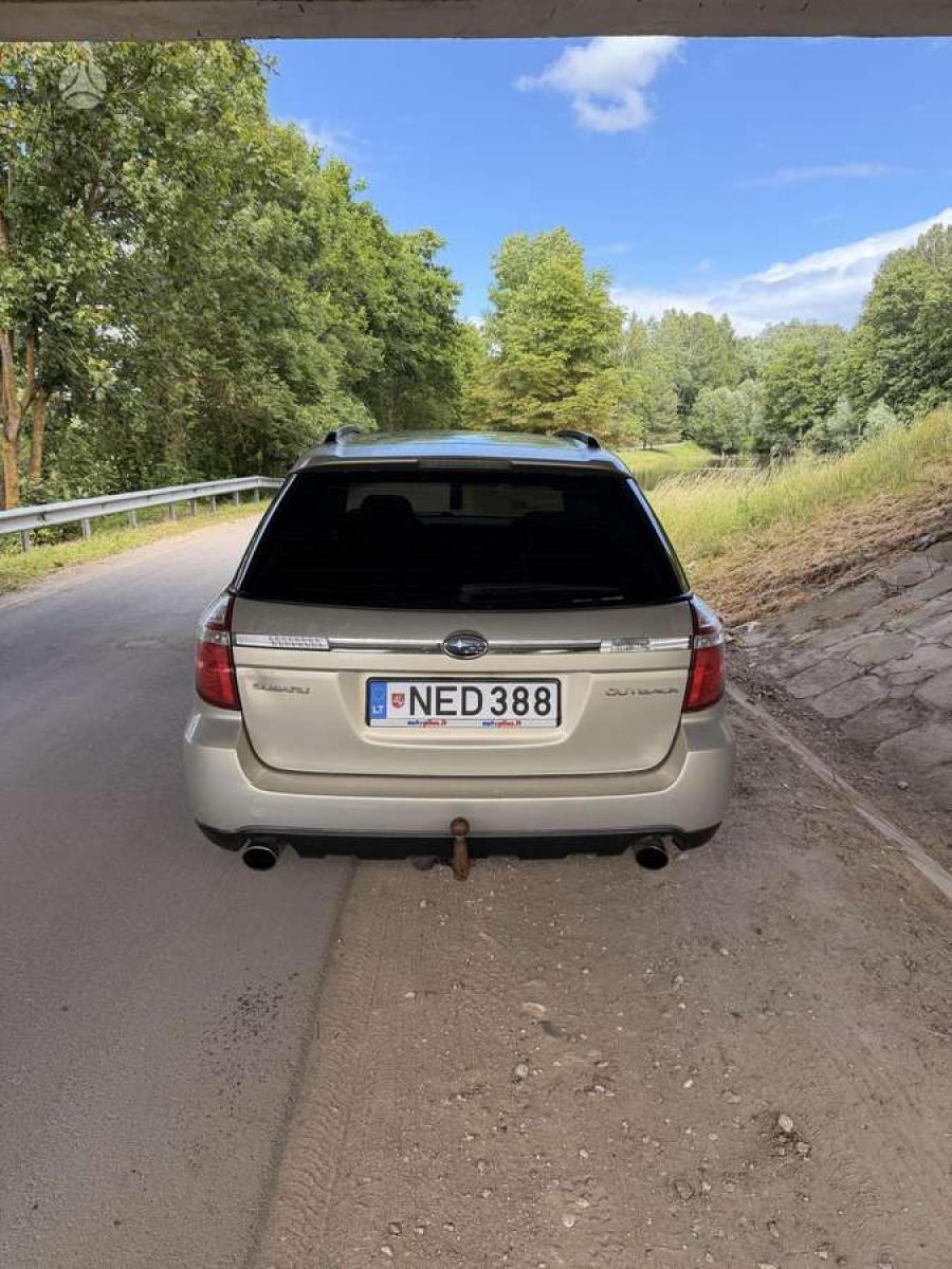 Dzeltens Subaru Outback 2007 Raseiniai, ar dzinēja tilpumu 2.50 L un nobraukumu 333 tūkst. km par 1950 €, foto 6 vietnē AUTOMOTO.COM.LV