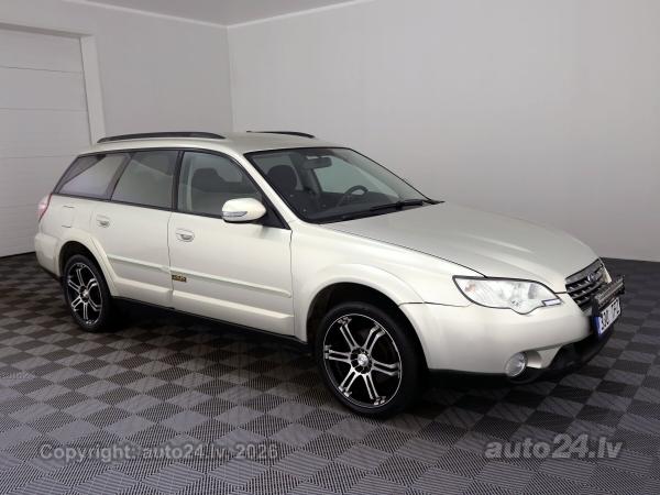 Yellow Subaru Outback 2007 in Tallinn, with an engine capacity of 2.50 L and mileage of 329 thousand km for 1799 €, photo 1 on AUTOMOTO.COM.LV
