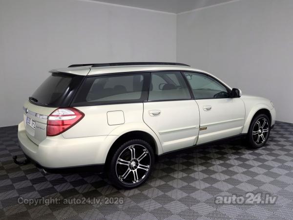 Yellow Subaru Outback 2007 in Tallinn, with an engine capacity of 2.50 L and mileage of 329 thousand km for 1799 €, photo 3 on AUTOMOTO.COM.LV