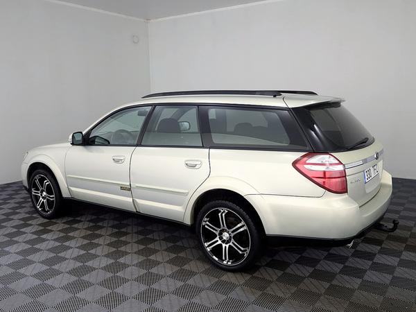 Dzeltens Subaru Outback 2007 Tallina, ar dzinēja tilpumu 2.50 L un nobraukumu 329 tūkst. km par 1799 €, foto 4 vietnē AUTOMOTO.COM.LV
