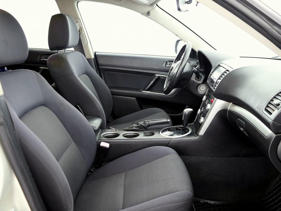 Dzeltens Subaru Outback 2007 Tallina, ar dzinēja tilpumu 2.50 L un nobraukumu 329 tūkst. km par 1799 €, foto 14 vietnē AUTOMOTO.COM.LV