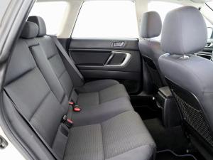 Dzeltens Subaru Outback 2007 Tallina, ar dzinēja tilpumu 2.50 L un nobraukumu 329 tūkst. km par 1799 €, foto 15 vietnē AUTOMOTO.COM.LV