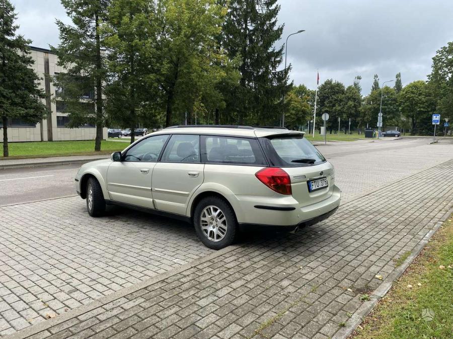 Желтый Субару Аутбек 2007 в Таураге, объемом двигателя 2.50 л и пробегом 222 тыс. км за 3100 €, фото 3 на AUTOMOTO.COM.LV