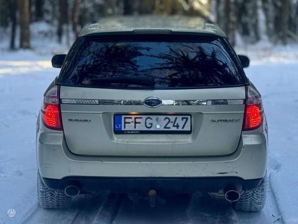 Yellow Subaru Outback 2008 in Radviliskis, with an engine capacity of 2.50 L and mileage of 370 thousand km for 2650 €, photo 4 on AUTOMOTO.COM.LV
