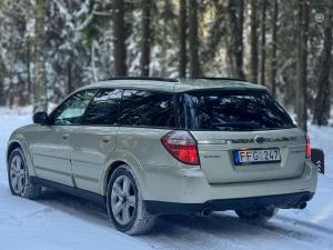Dzeltens Subaru Outback 2008 Radviliškis, ar dzinēja tilpumu 2.50 L un nobraukumu 370 tūkst. km par 2650 €, foto 5 vietnē AUTOMOTO.COM.LV