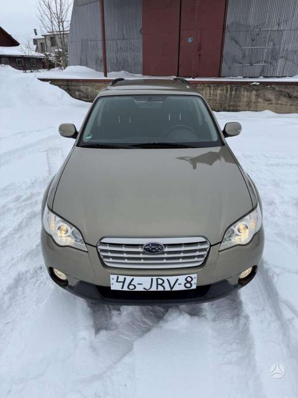 Yellow Subaru Outback 2009 in Utena, with an engine capacity of 2.46 L and mileage of 251 thousand km for 5150 €, photo 7 on AUTOMOTO.COM.LV