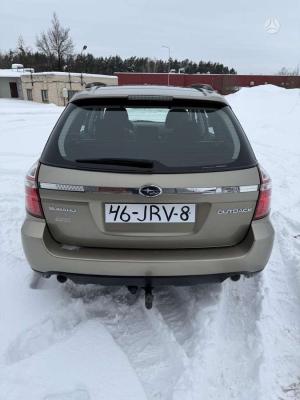 Dzeltens Subaru Outback 2009 Utena, ar dzinēja tilpumu 2.46 L un nobraukumu 251 tūkst. km par 5150 €, foto 8 vietnē AUTOMOTO.COM.LV