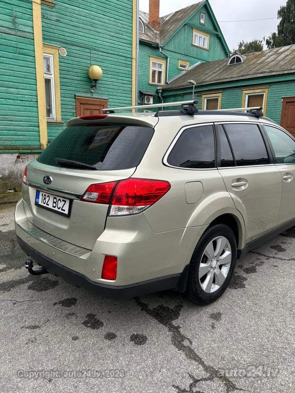 Dzeltens Subaru Outback 2010 Tallina, ar dzinēja tilpumu 2.50 L un nobraukumu 254 tūkst. km par 4400 €, foto 4 vietnē AUTOMOTO.COM.LV