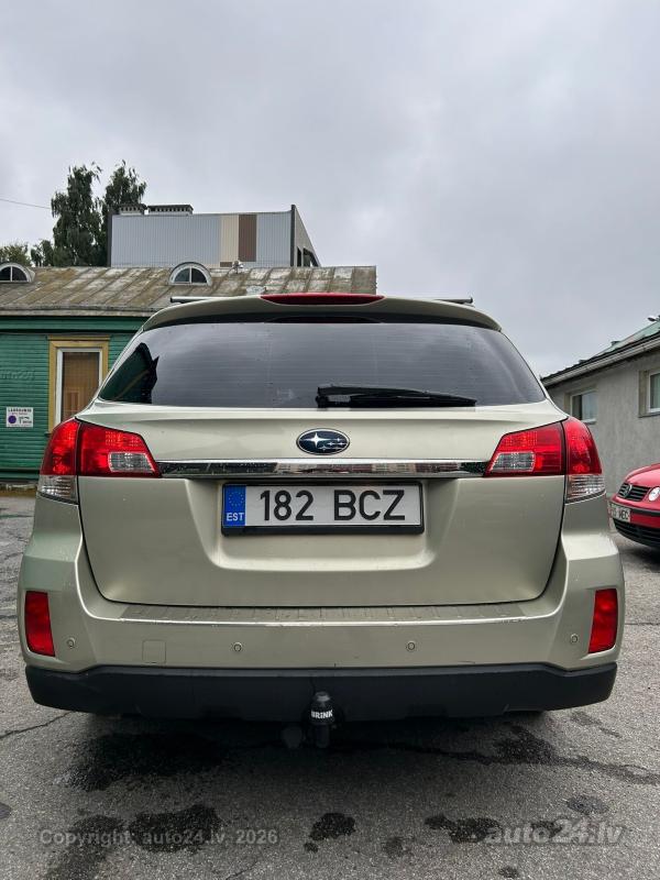 Dzeltens Subaru Outback 2010 Tallina, ar dzinēja tilpumu 2.50 L un nobraukumu 254 tūkst. km par 4400 €, foto 5 vietnē AUTOMOTO.COM.LV