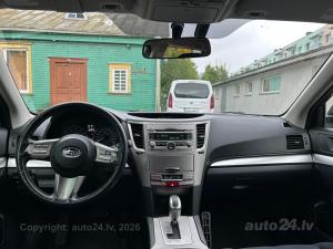 Dzeltens Subaru Outback 2010 Tallina, ar dzinēja tilpumu 2.50 L un nobraukumu 254 tūkst. km par 4400 €, foto 8 vietnē AUTOMOTO.COM.LV