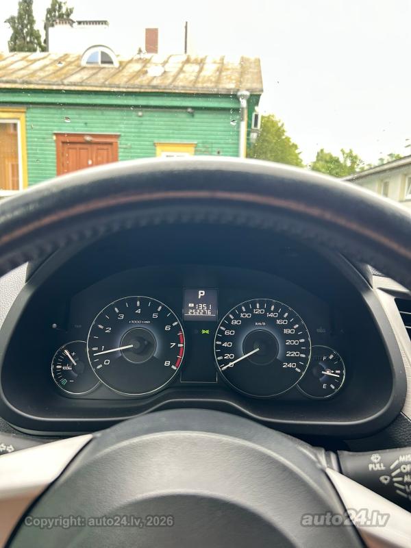 Dzeltens Subaru Outback 2010 Tallina, ar dzinēja tilpumu 2.50 L un nobraukumu 254 tūkst. km par 4400 €, foto 9 vietnē AUTOMOTO.COM.LV