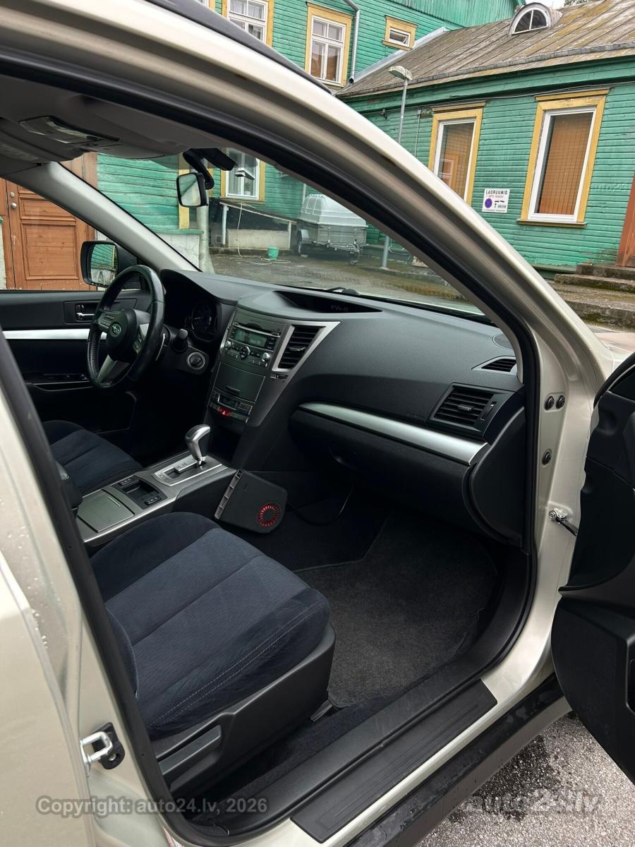 Dzeltens Subaru Outback 2010 Tallina, ar dzinēja tilpumu 2.50 L un nobraukumu 254 tūkst. km par 4400 €, foto 12 vietnē AUTOMOTO.COM.LV