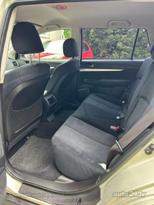 Dzeltens Subaru Outback 2010 Tallina, ar dzinēja tilpumu 2.50 L un nobraukumu 254 tūkst. km par 4400 €, foto 20 vietnē AUTOMOTO.COM.LV