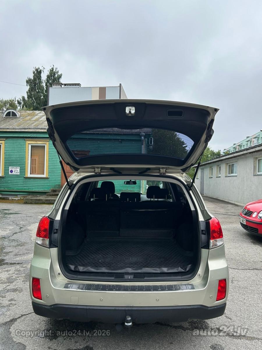 Dzeltens Subaru Outback 2010 Tallina, ar dzinēja tilpumu 2.50 L un nobraukumu 254 tūkst. km par 4400 €, foto 24 vietnē AUTOMOTO.COM.LV