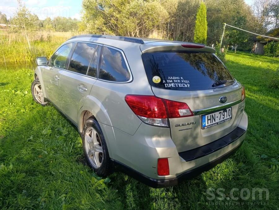 Yellow Subaru Outback 2010 in Daugavpils, with an engine capacity of 2.00 L and mileage of 391 thousand km for 3000 €, photo 3 on AUTOMOTO.COM.LV