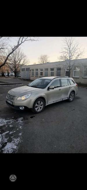 Dzeltens Subaru Outback 2013 Jonava, ar dzinēja tilpumu 2.46 L un nobraukumu 280 tūkst. km par 4100 €, foto  vietnē AUTOMOTO.COM.LV