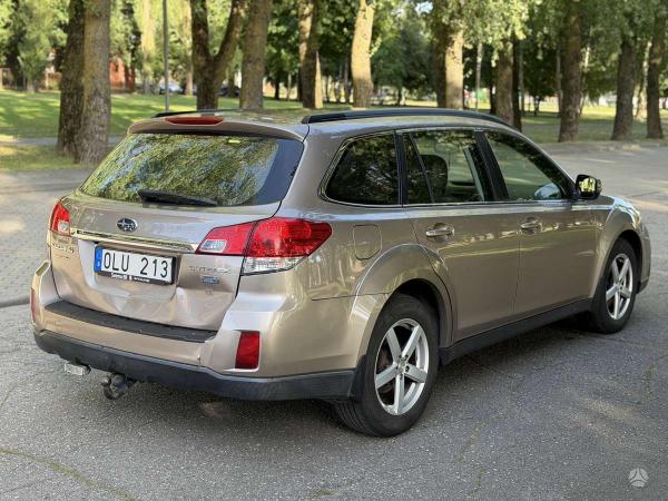 Yellow Subaru Outback 2014 in Klaipeda, with an engine capacity of 2.00 L and mileage of 296 thousand km for 2200 €, photo 5 on AUTOMOTO.COM.LV