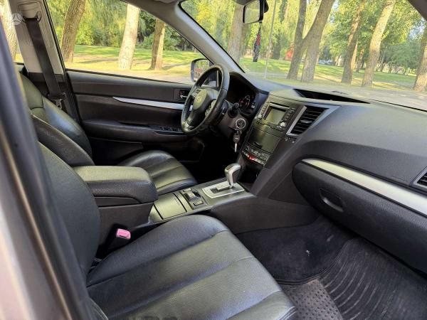 Yellow Subaru Outback 2014 in Klaipeda, with an engine capacity of 2.00 L and mileage of 296 thousand km for 2200 €, photo 9 on AUTOMOTO.COM.LV