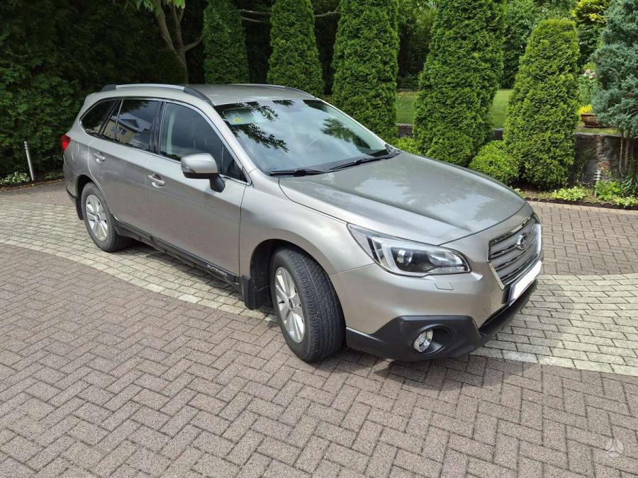Yellow Subaru Outback 2017 in Vilnius, with an engine capacity of 2.00 L and mileage of 225 thousand km for 13800 €, photo 1 on AUTOMOTO.COM.LV