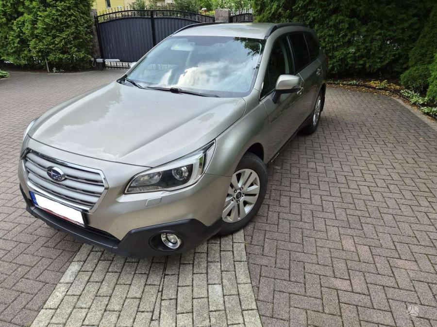 Yellow Subaru Outback 2017 in Vilnius, with an engine capacity of 2.00 L and mileage of 225 thousand km for 13800 €, photo 3 on AUTOMOTO.COM.LV