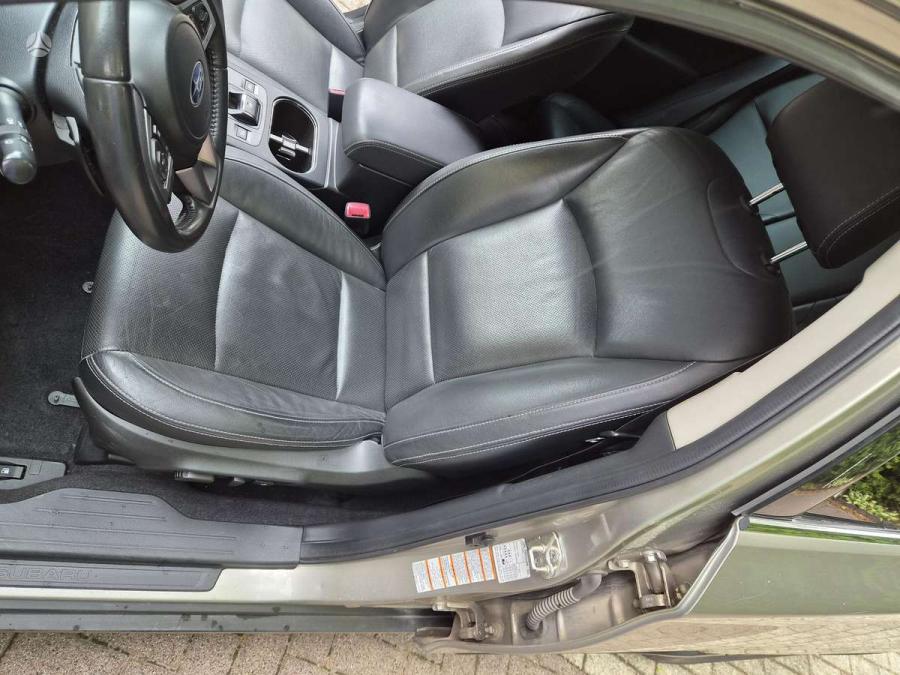 Yellow Subaru Outback 2017 in Vilnius, with an engine capacity of 2.00 L and mileage of 225 thousand km for 13800 €, photo 11 on AUTOMOTO.COM.LV