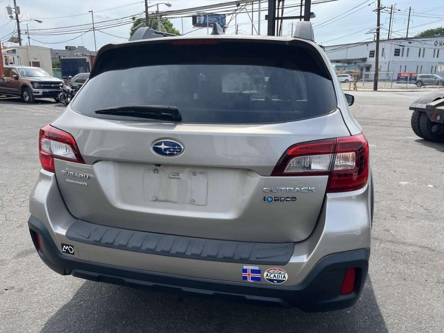 Yellow Subaru Outback 2018 in Alytus, with an engine capacity of 2.50 L and mileage of 214 thousand km for 6300 €, photo 6 on AUTOMOTO.COM.LV