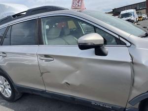 Yellow Subaru Outback 2018 in Alytus, with an engine capacity of 2.50 L and mileage of 214 thousand km for 6300 €, photo 7 on AUTOMOTO.COM.LV