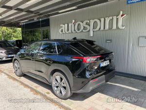 Melns Subaru Solterra 2024 Tallina, ar dzinēja tilpumu 0.00 L un nobraukumu 47 tūkst. km par 35900 €, foto 4 vietnē AUTOMOTO.COM.LV