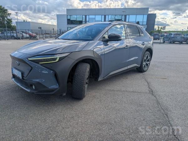 Zils Subaru Solterra 2023 Jelgava, ar dzinēja tilpumu 0.00 L un nobraukumu 33 tūkst. km par 27800 €, foto 2 vietnē AUTOMOTO.COM.LV