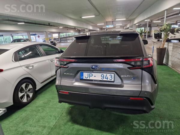 Серый Субару Solterra 2022 в Талси, объемом двигателя 0.00 л и пробегом 61 тыс. км за 29900 €, фото 2 на AUTOMOTO.COM.LV