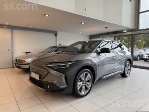 Pelēks Subaru Solterra 2023 Rīga, ar dzinēja tilpumu 0.00 L un nobraukumu 47 tūkst. km par 33900 €, foto  vietnē AUTOMOTO.COM.LV