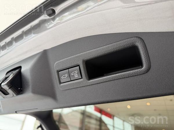 Subaru Solterra 2023 in Riga on AUTOMOTO.COM.LV Grey Subaru Solterra 2023 in Riga, with an engine capacity of 0.00 L and mileage of 47 thousand km for 33900 €, photo 9 on AUTOMOTO.COM.LV